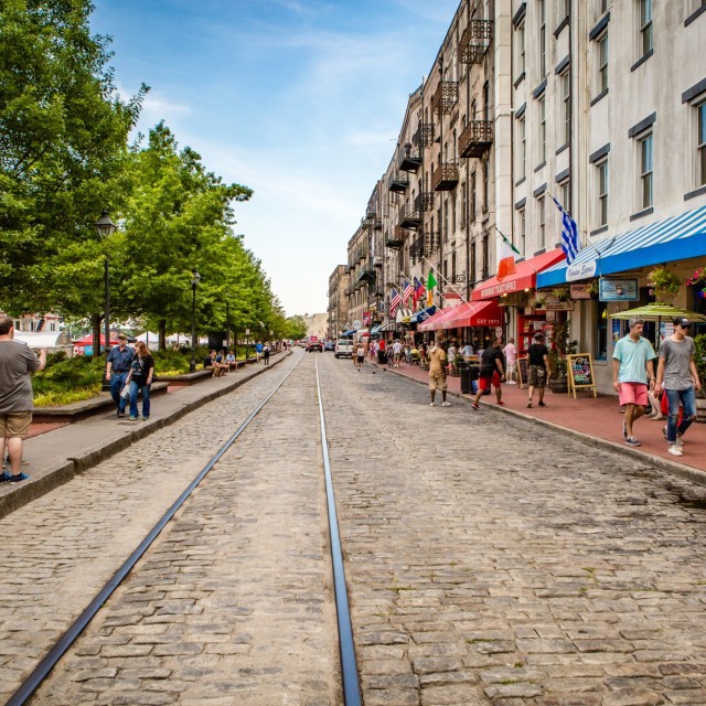 River Street: A First Time Guide | Visit Savannah