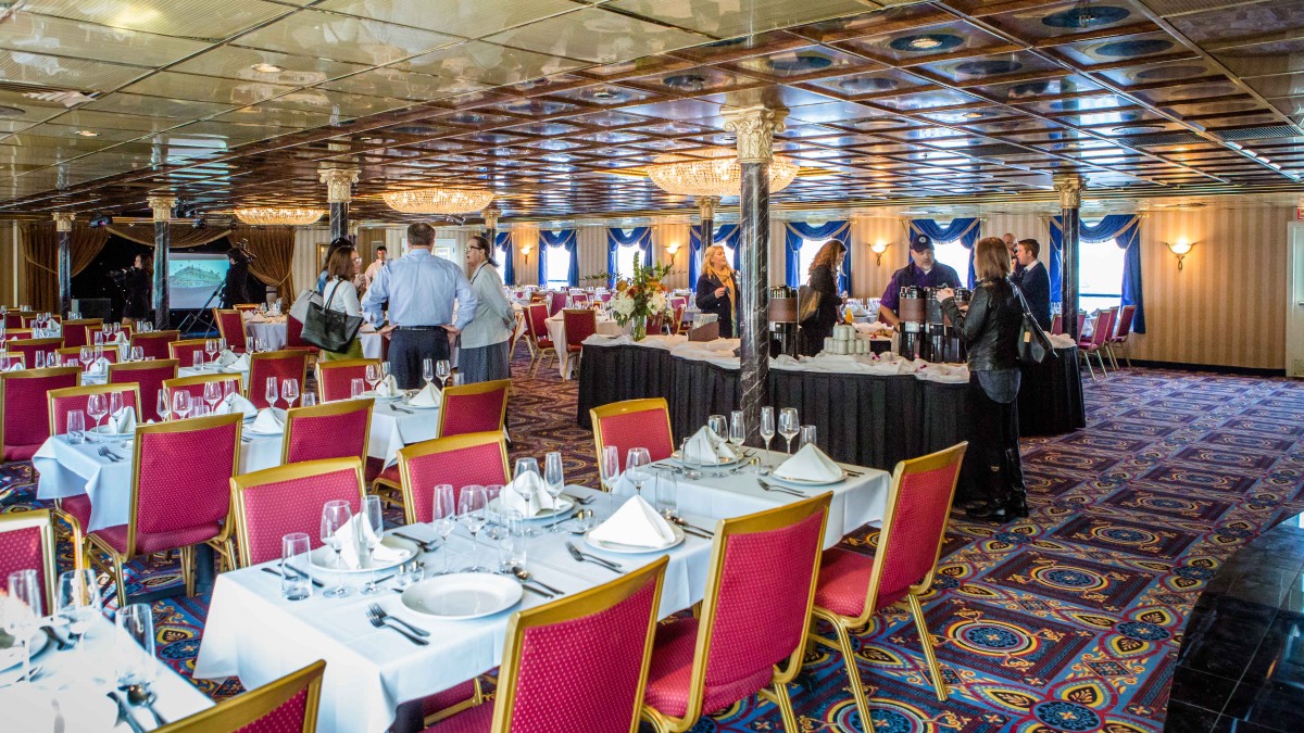 This One-of-a-Kind Cruise is the Best Way to Explore the Savannah River ...