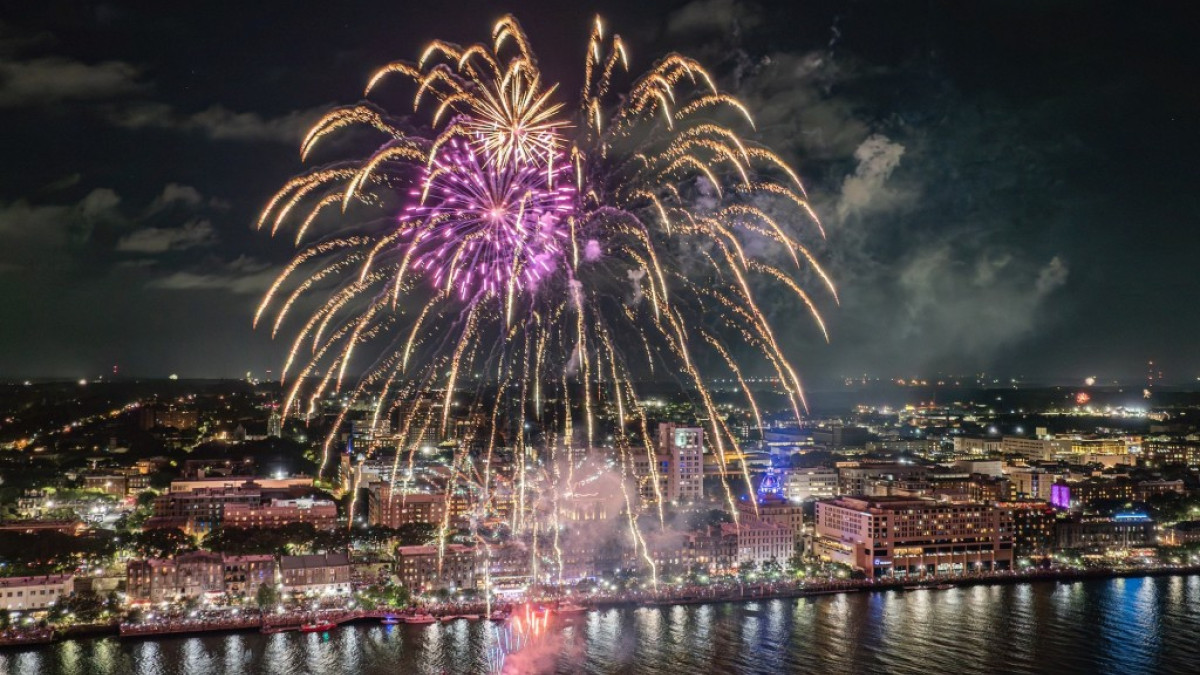 Savannah's Waterfront Independence Day Celebration | Visit Savannah