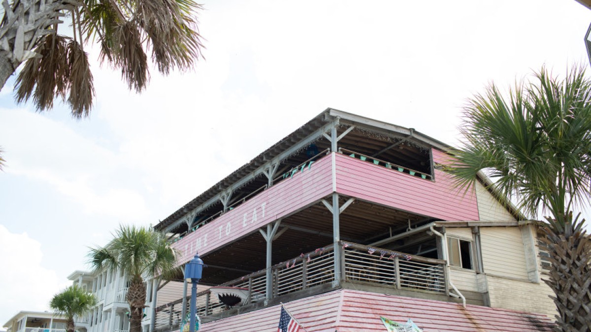 Fannie's on the Beach | Visit Savannah