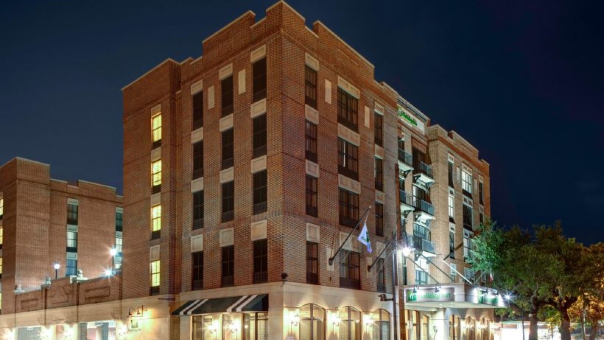 Holiday Inn - Savannah Historic District | Visit Savannah