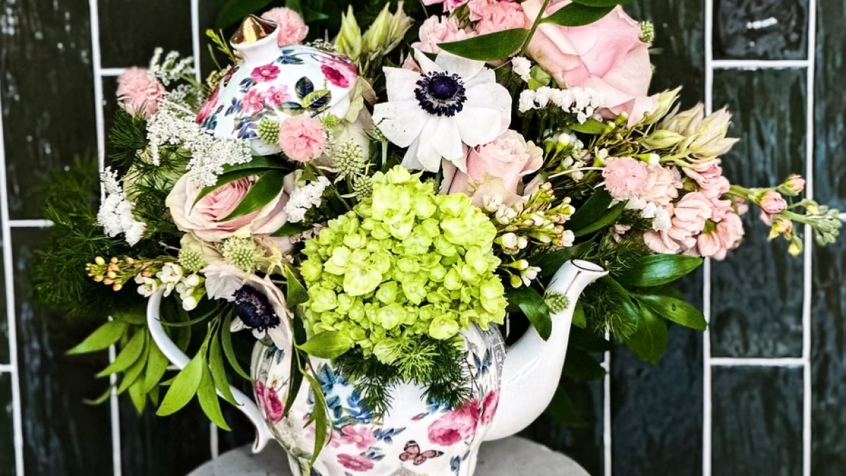 Bridgerton Inspired Flower Workshop | Visit Savannah