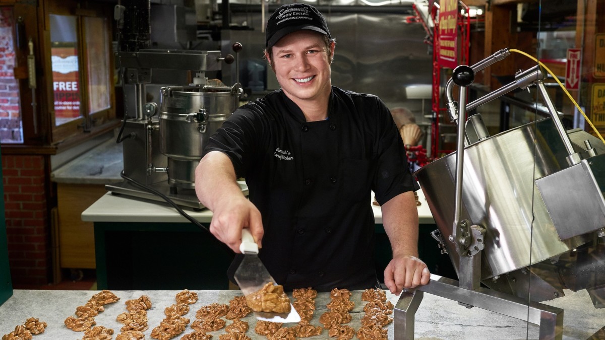 5 Reasons Why You Should Visit Savannah's Candy Kitchen | VisitSavannah.com