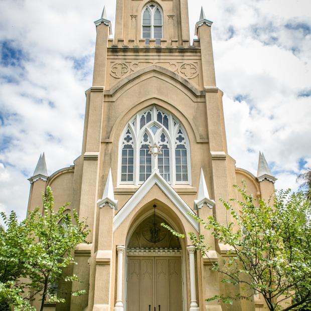 Visit the Only Gothic Synagogue in North America | Visit Savannah