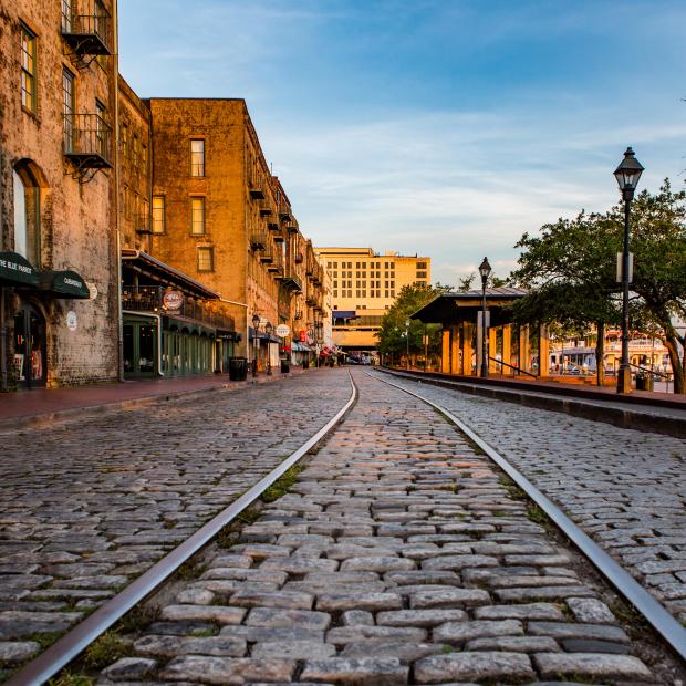 River Street: A First Time Guide | VisitSavannah.com