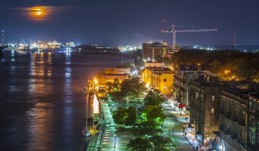 Electric Moon Skytop Lounge | Visit Savannah